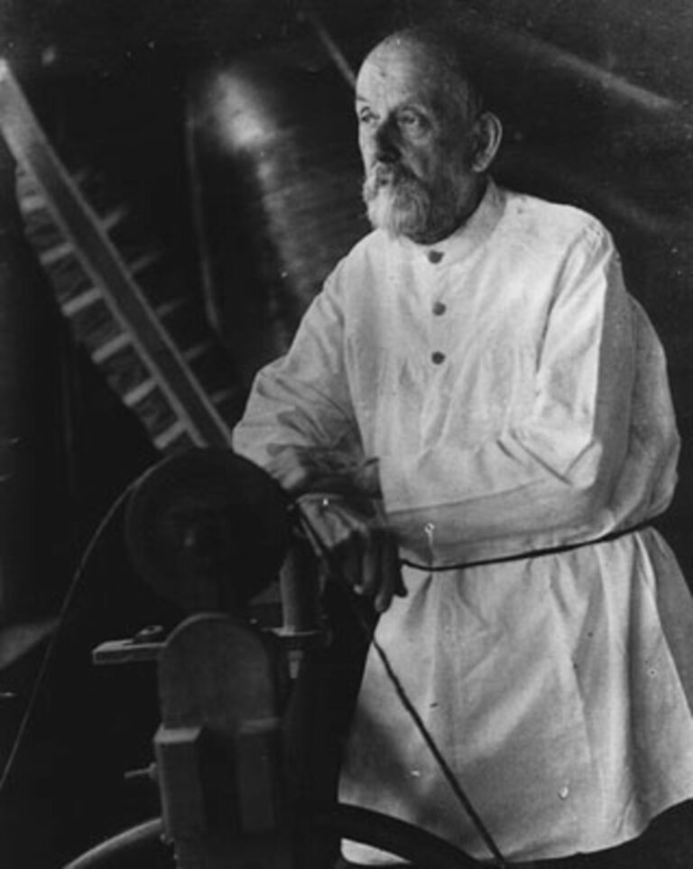 Top Seven Famous Space Scientists and Less Known Facts