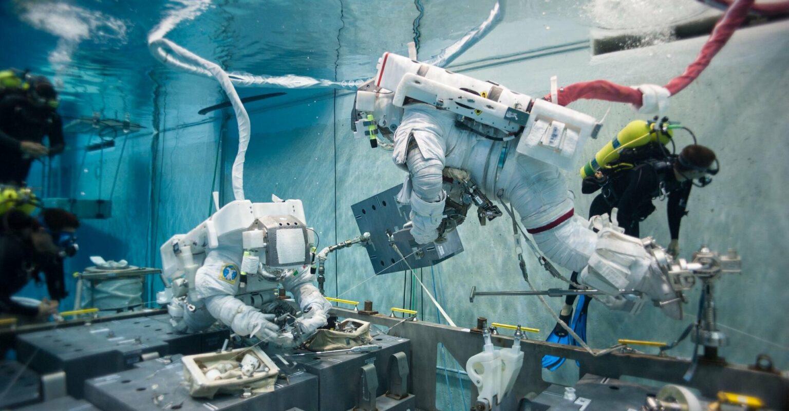 Top 6 Private Spaceflight Companies in the World