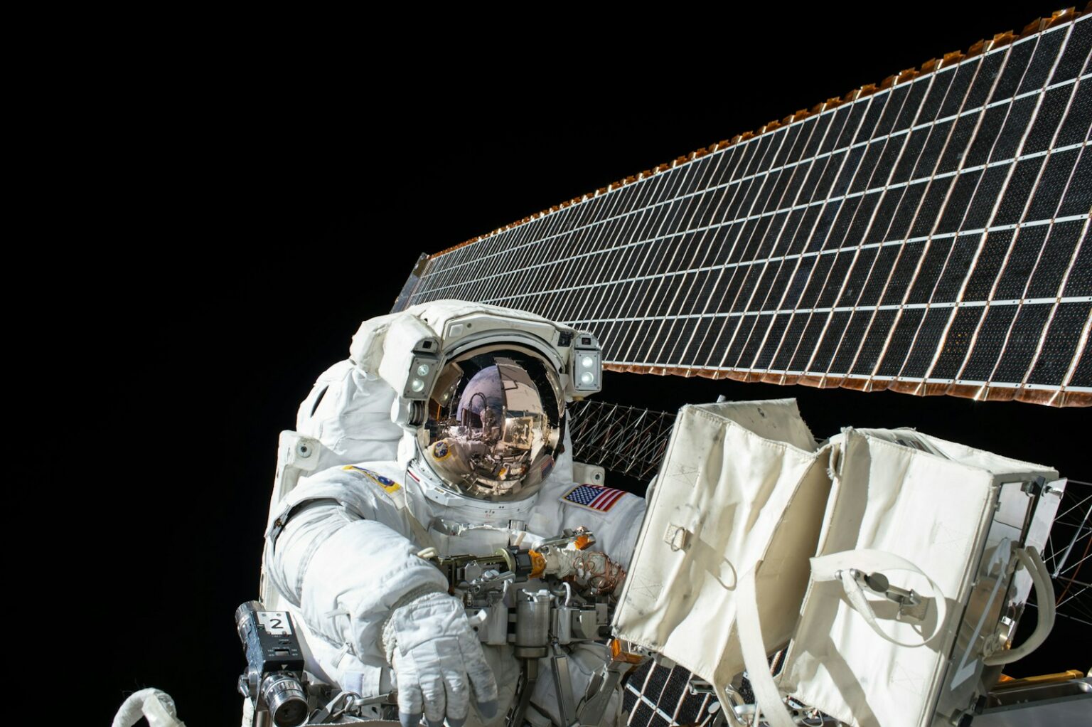 White House Budget Grounds Mars Sample Return, Scales Back ISS and ...